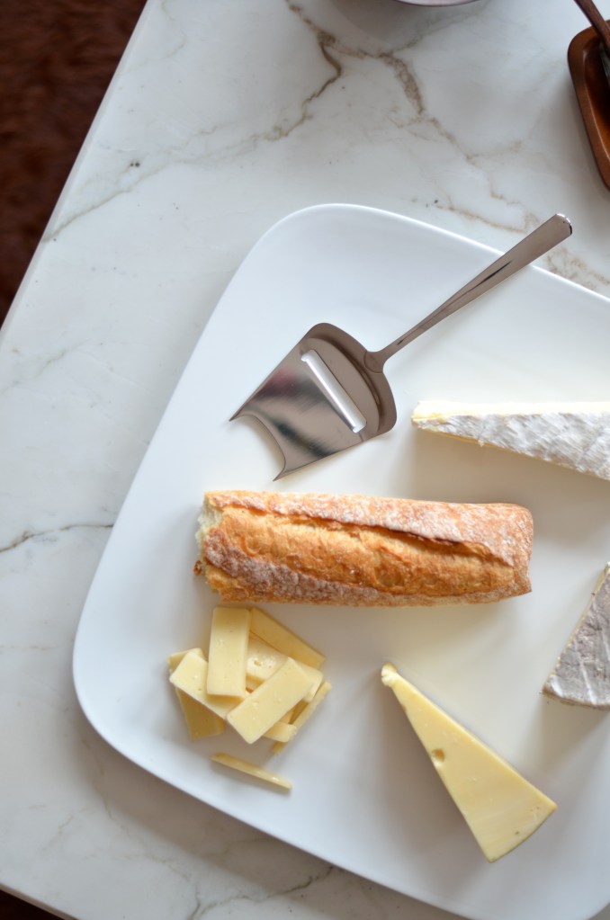 How to Build the Perfect Cheese Plate | Mikey's In My Kitchen