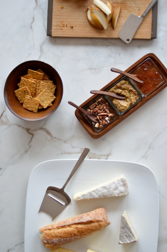 How to Build the Perfect Cheese Plate | Mikey's In My Kitchen