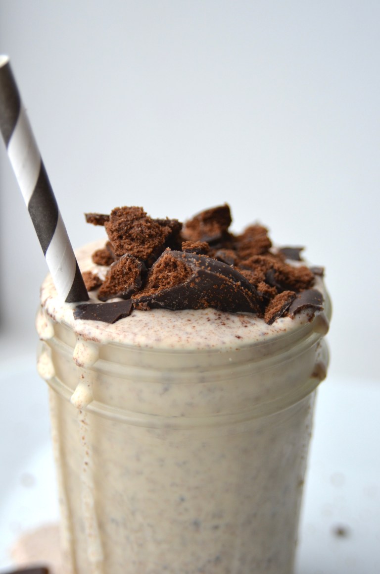 Thin Mint Milkshake | Mikey's In My Kitchen